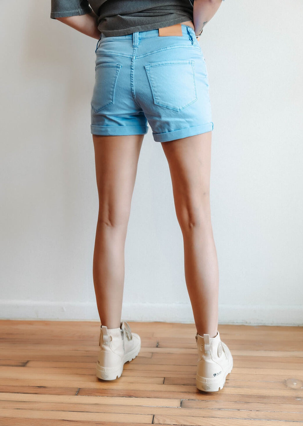 Dear John Ava Mid Rise Shorts in Malibu Blue – Shop Arlo